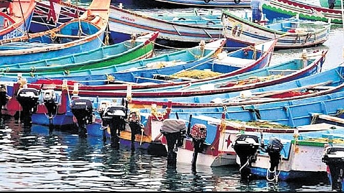 Kerala's fishing sector faces crisis as migrant workers leave home for ...