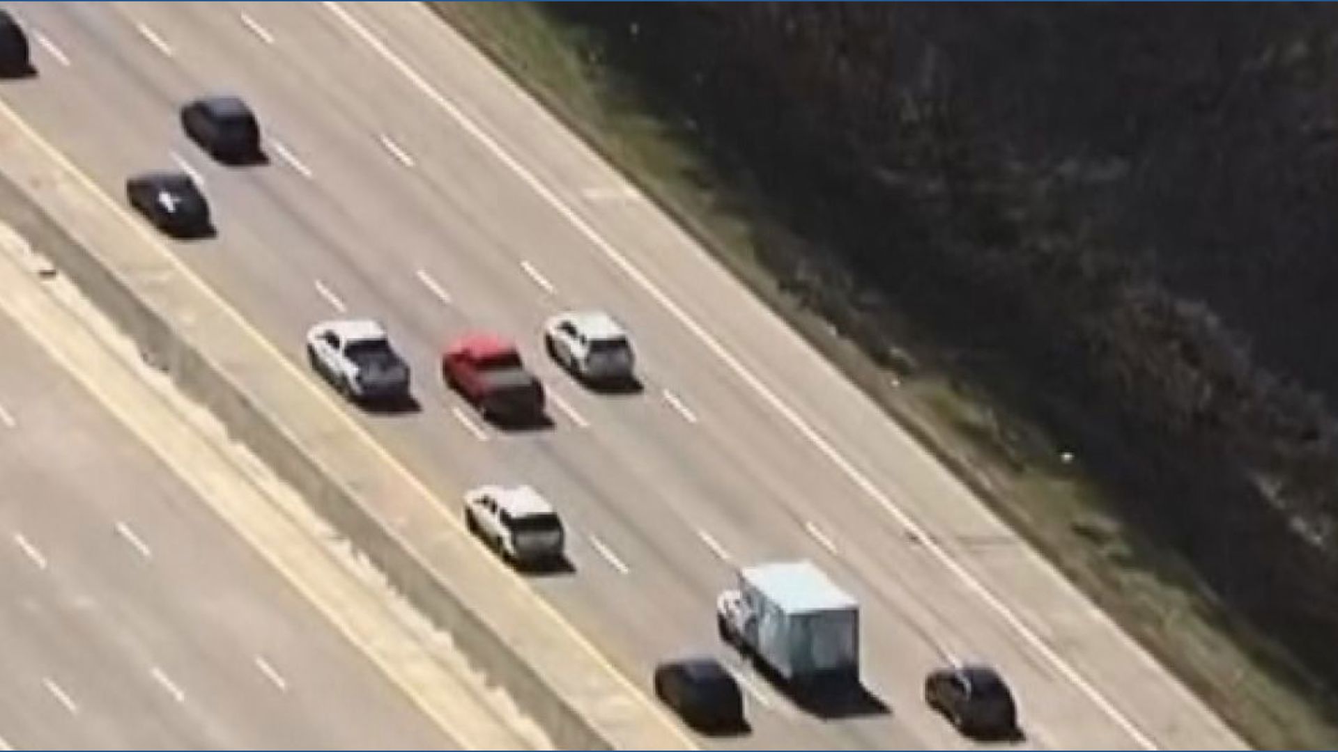 Grass fire along I-94 causes traffic to slow in Minnesota