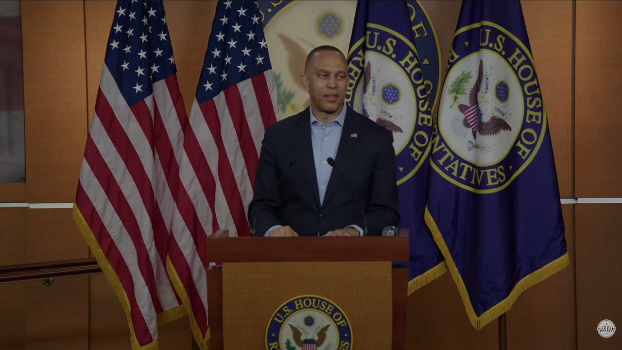 'Stop The MAGA Power Grab': Hakeem Jeffries Hammers Down On Trump's ...