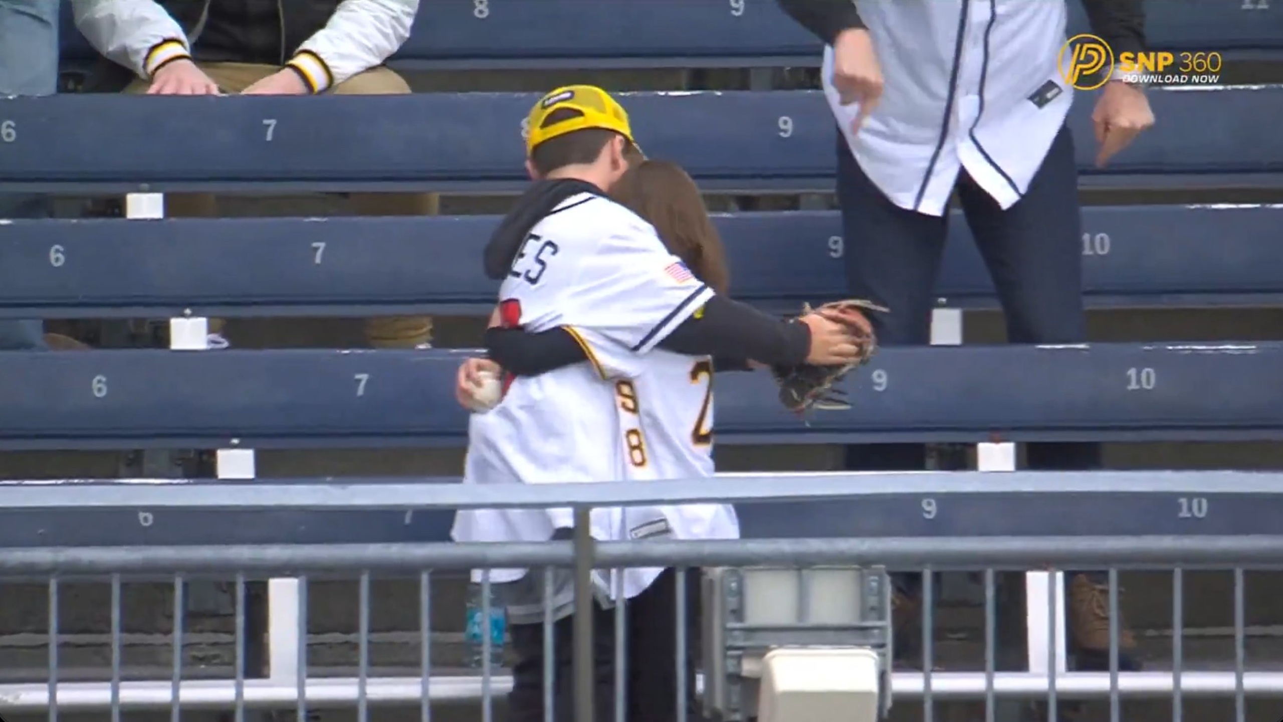 MLB moment goes viral as big brother’s selfless gesture steals the show