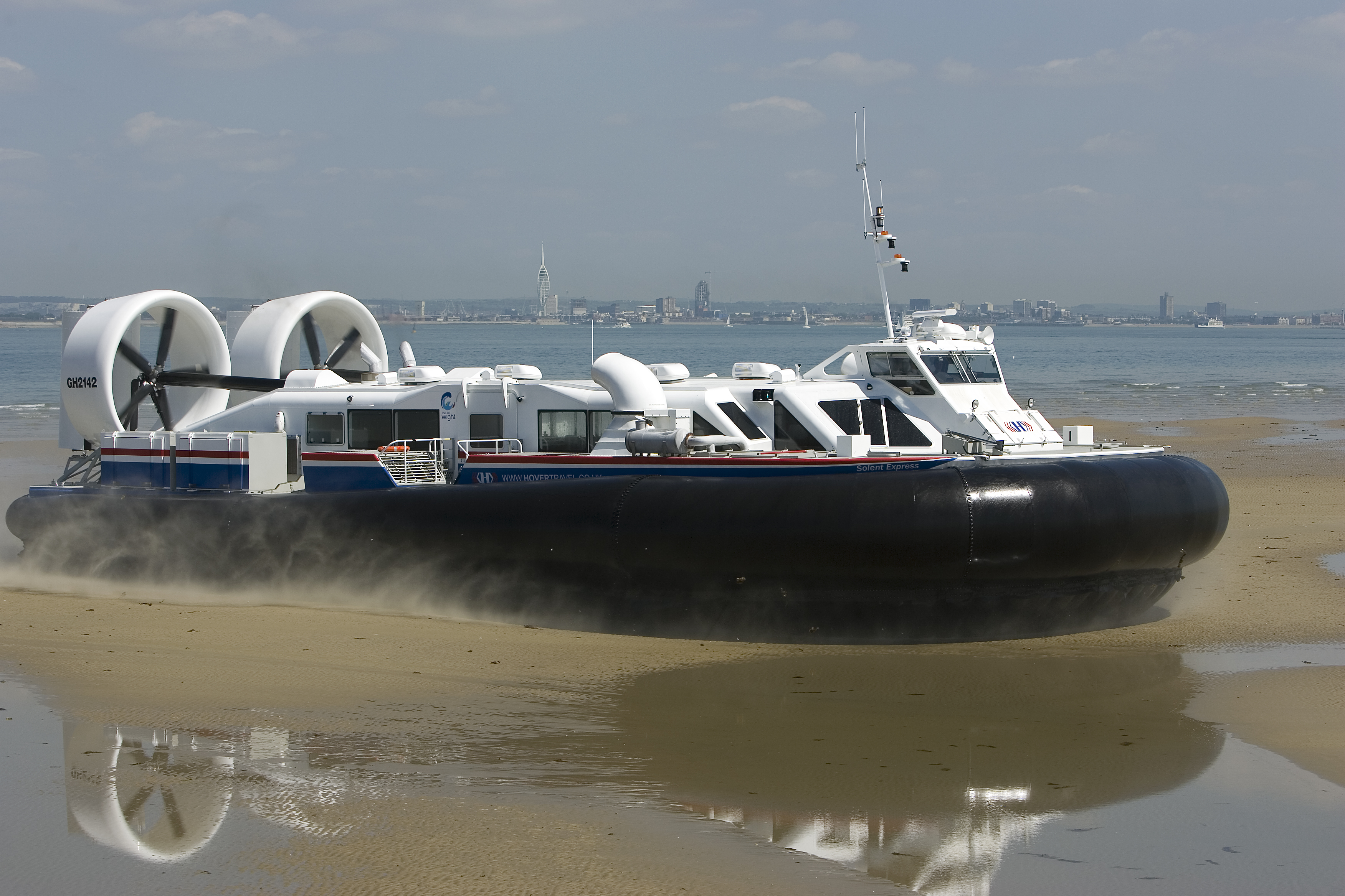 Griffon Marine announces sale of Solent Express hovercraft to Caspian ...