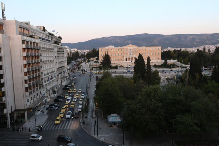 Τα πλεονάσματα και το μη μισθολογικό κόστος