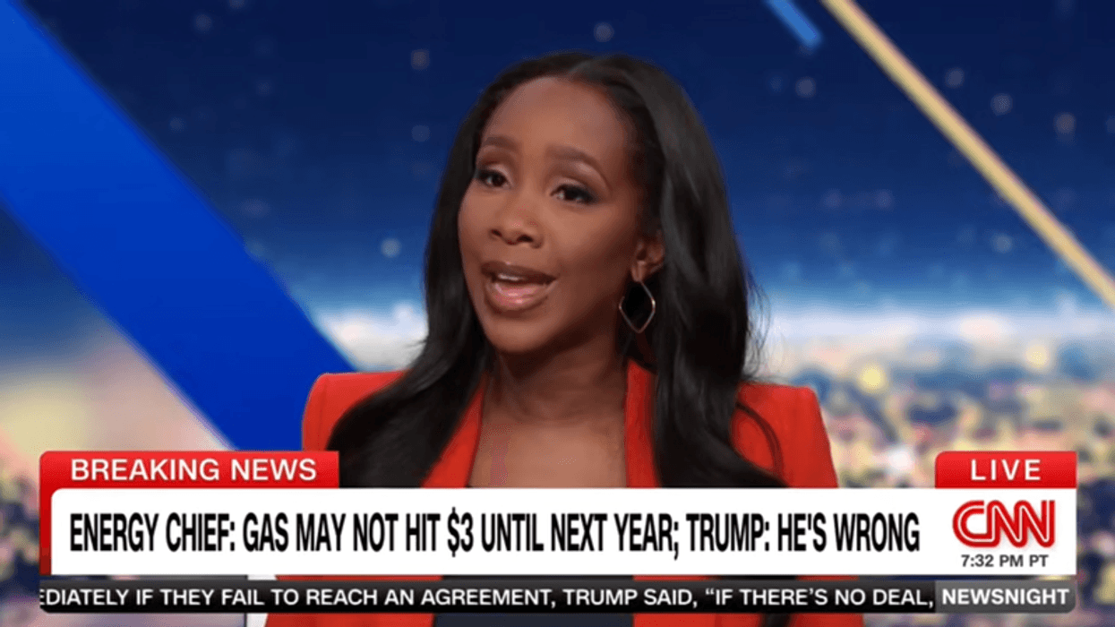 CNN host brutally fact-checks GOP pundits