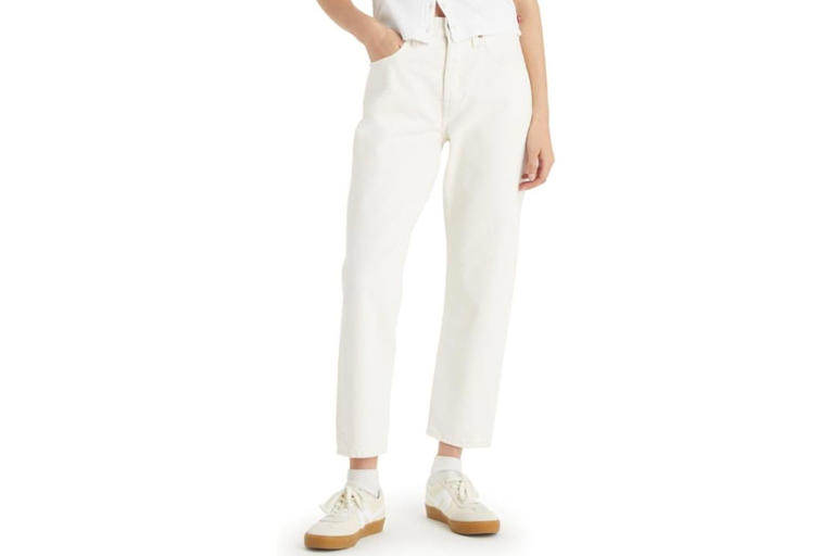 You need a leg-lengthening pair of white jeans for spring and summer—15 ...
