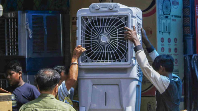 Good news for UP residents! 10% surcharge on electricity bills put on hold