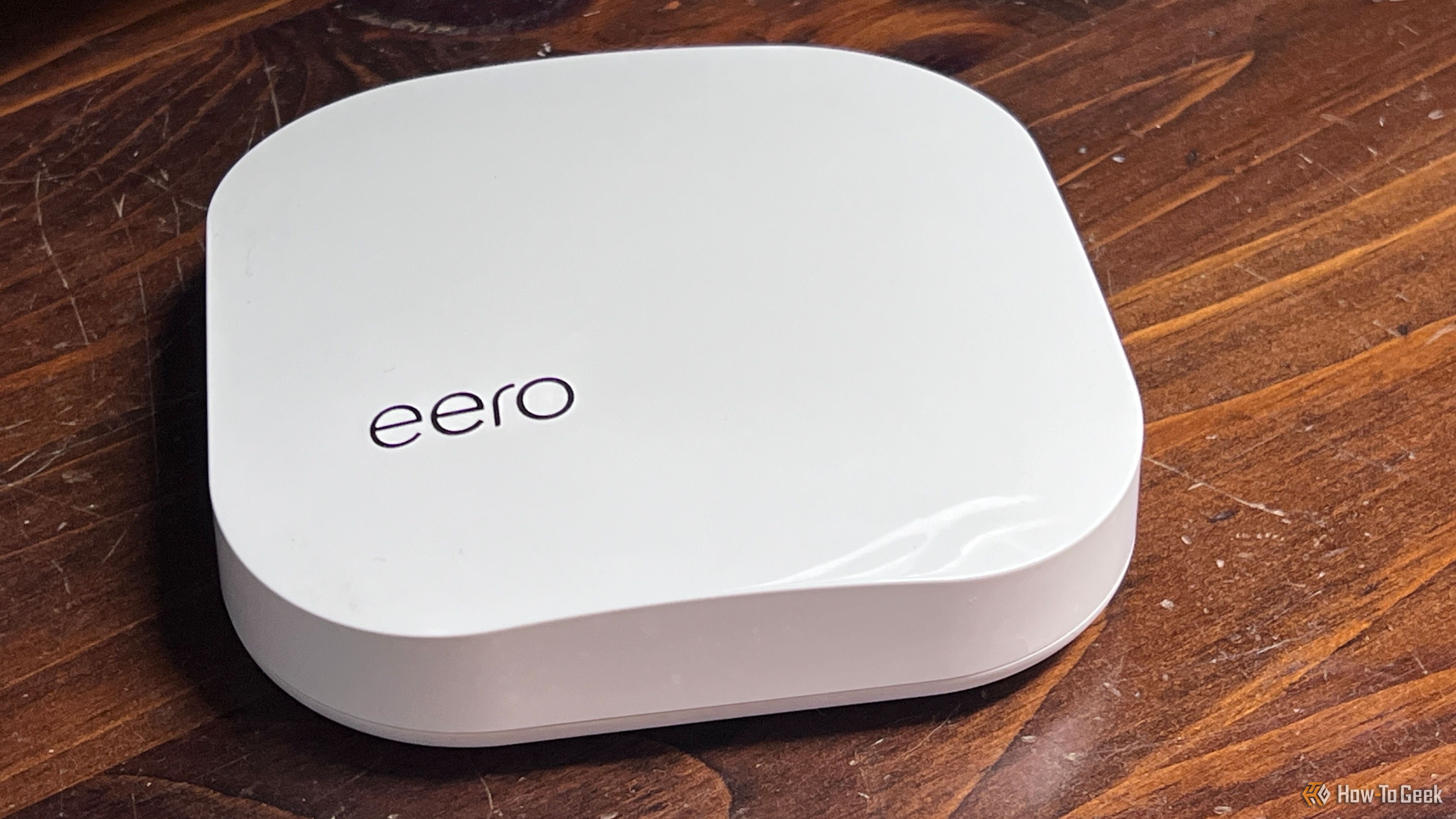 Stop buying expensive mesh Wi-Fi systems, a single well-placed router ...