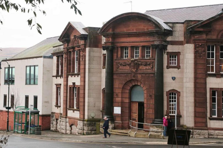Welsh language 'mystery shoppers' will check up on council departments