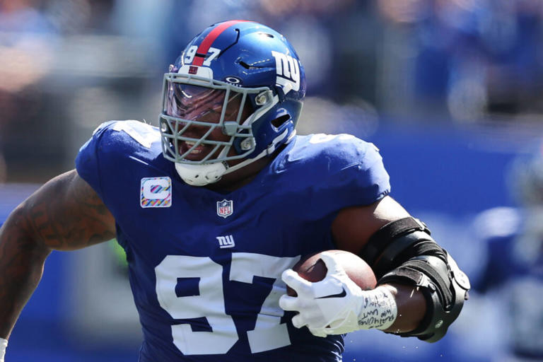 Titans’ $105.8M deal makes Bengals’ Dexter Lawrence trade look like a steal