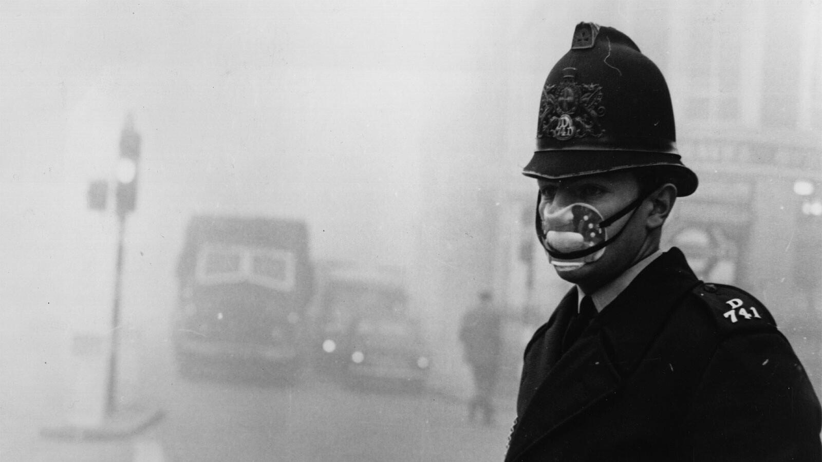 15 unsettling photos from history that the books can keep