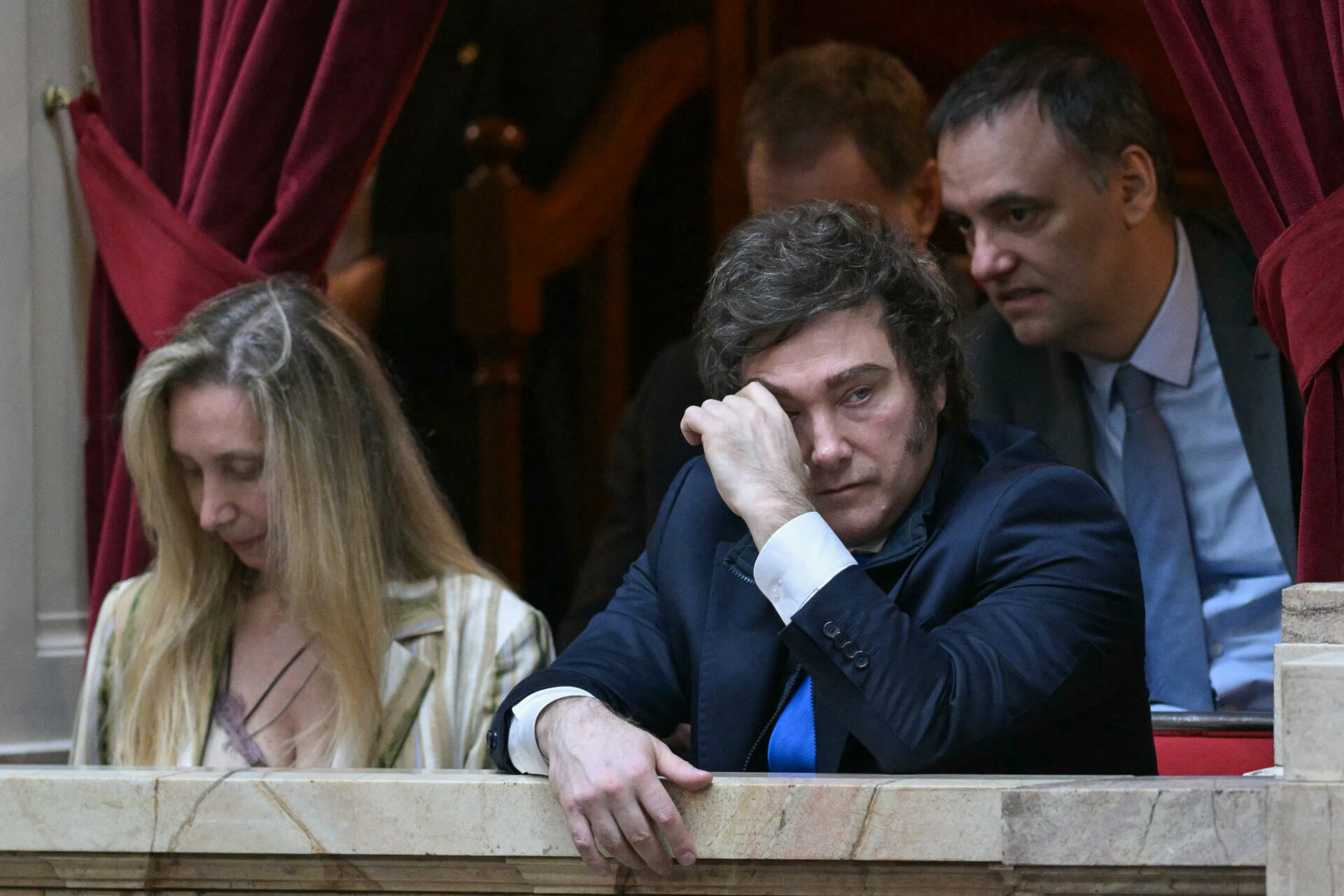 Coup dur pour Milei : son taux d'approbation est plus faible que jamais