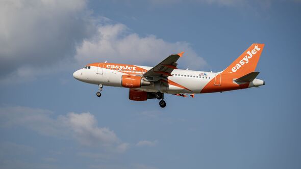 EasyJet issues 3-week fuel shortage countdown with update on flights ...