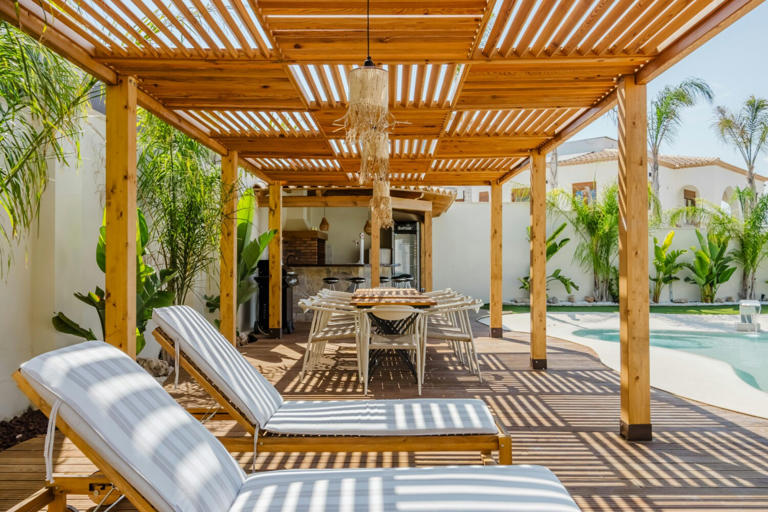 Quelles sont les solutions pour ombrager une terrasse