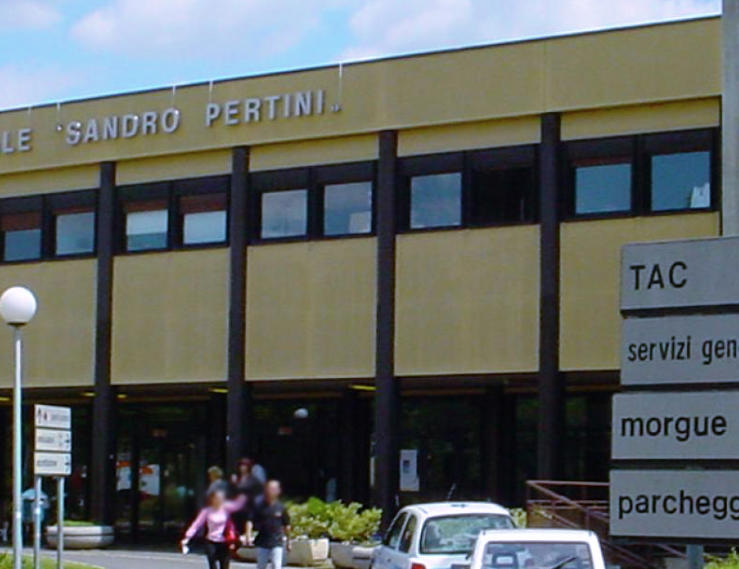 Follia al Pertini: aspetta troppo per una colica e picchia infermiere e ...
