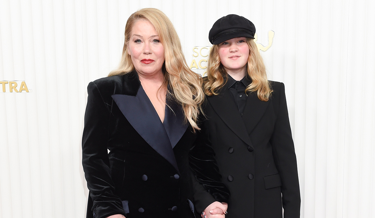 'I'm a strong chick' Christina Applegate shares health update after ...