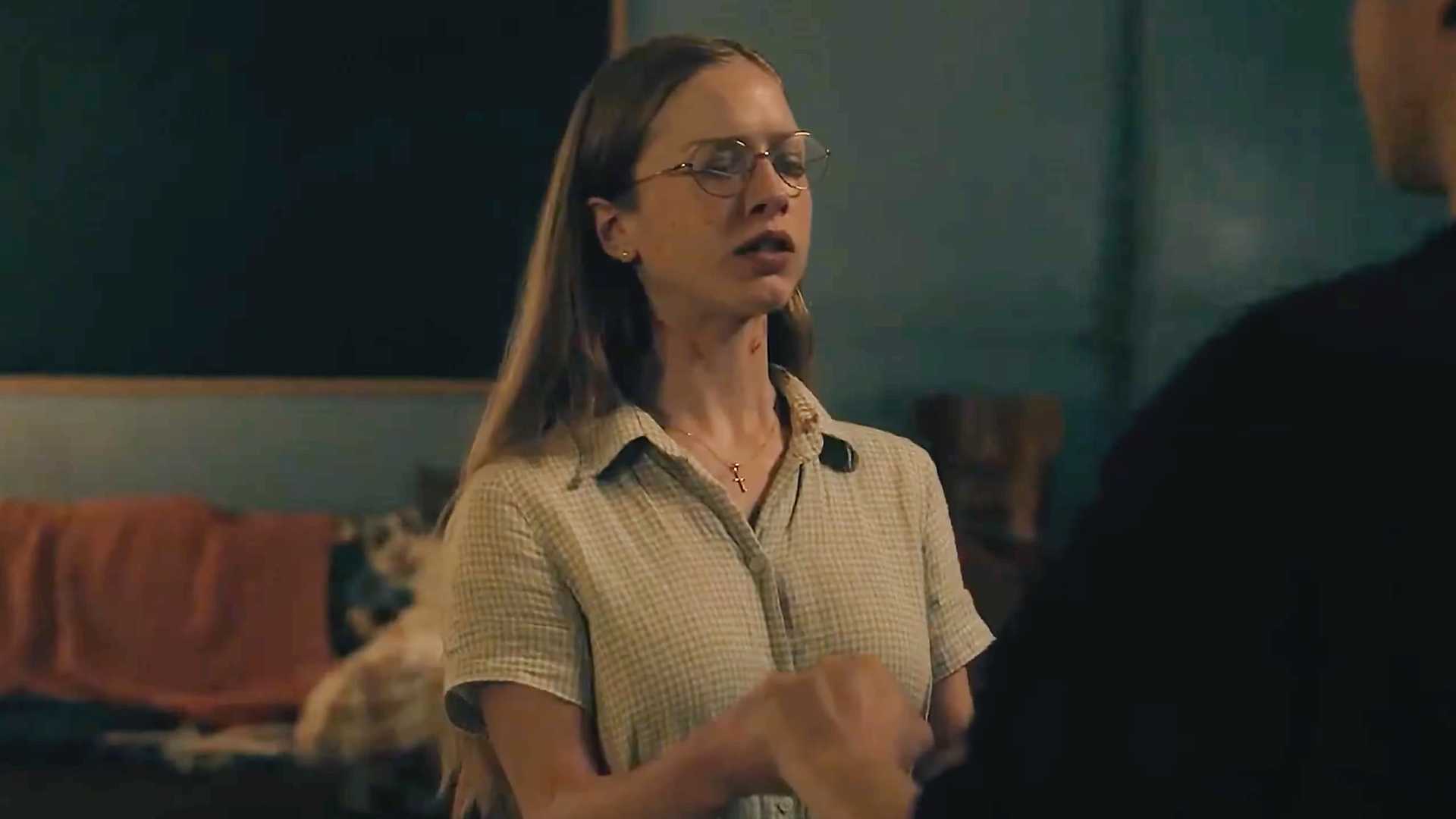 The Deeper Meaning Of The Man In Yellow s New From Season 4 Identity