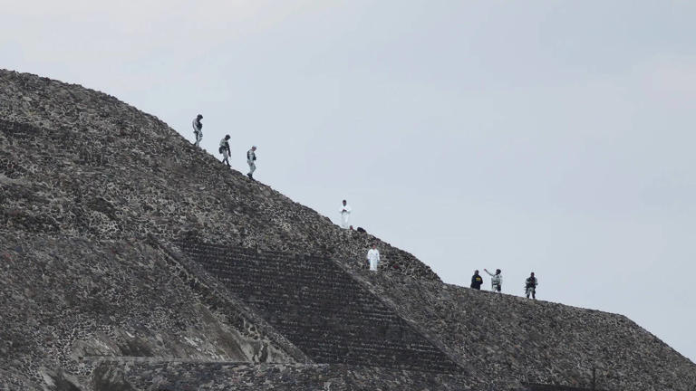 Gunman opens fire on tourists at Teotihuacan pyramids, resulting in ...