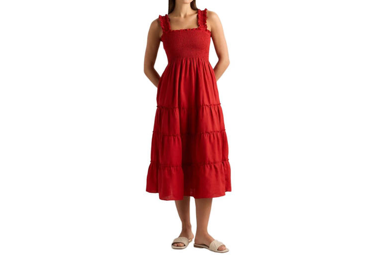 I’m cleaning out my closet for summer — these 12 linen tops, dresses ...