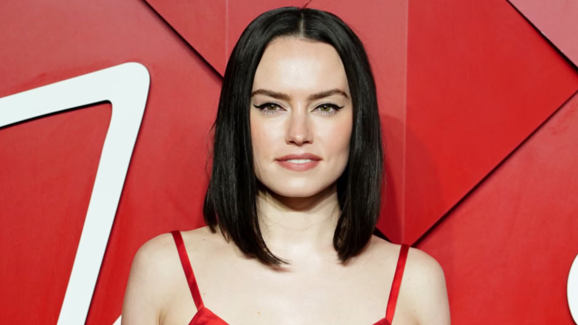 Daisy Ridley's new R-rated zombie thriller finally releases on Hulu in ...