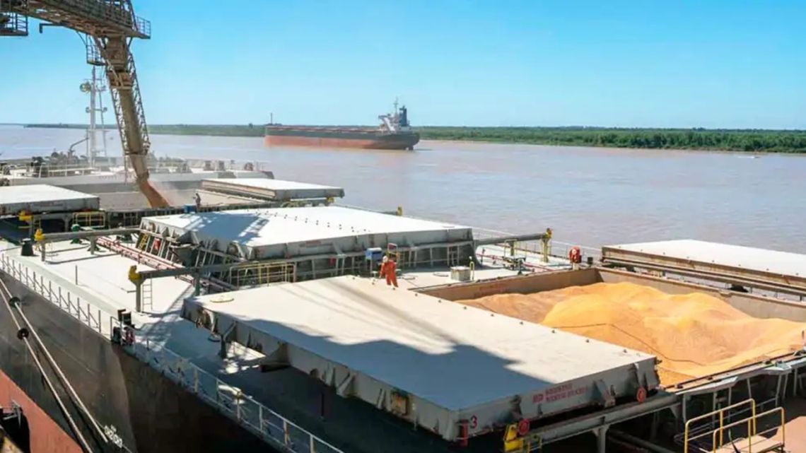 La balanza comercial registró un superávit récord de US$ 3.504 millones ...