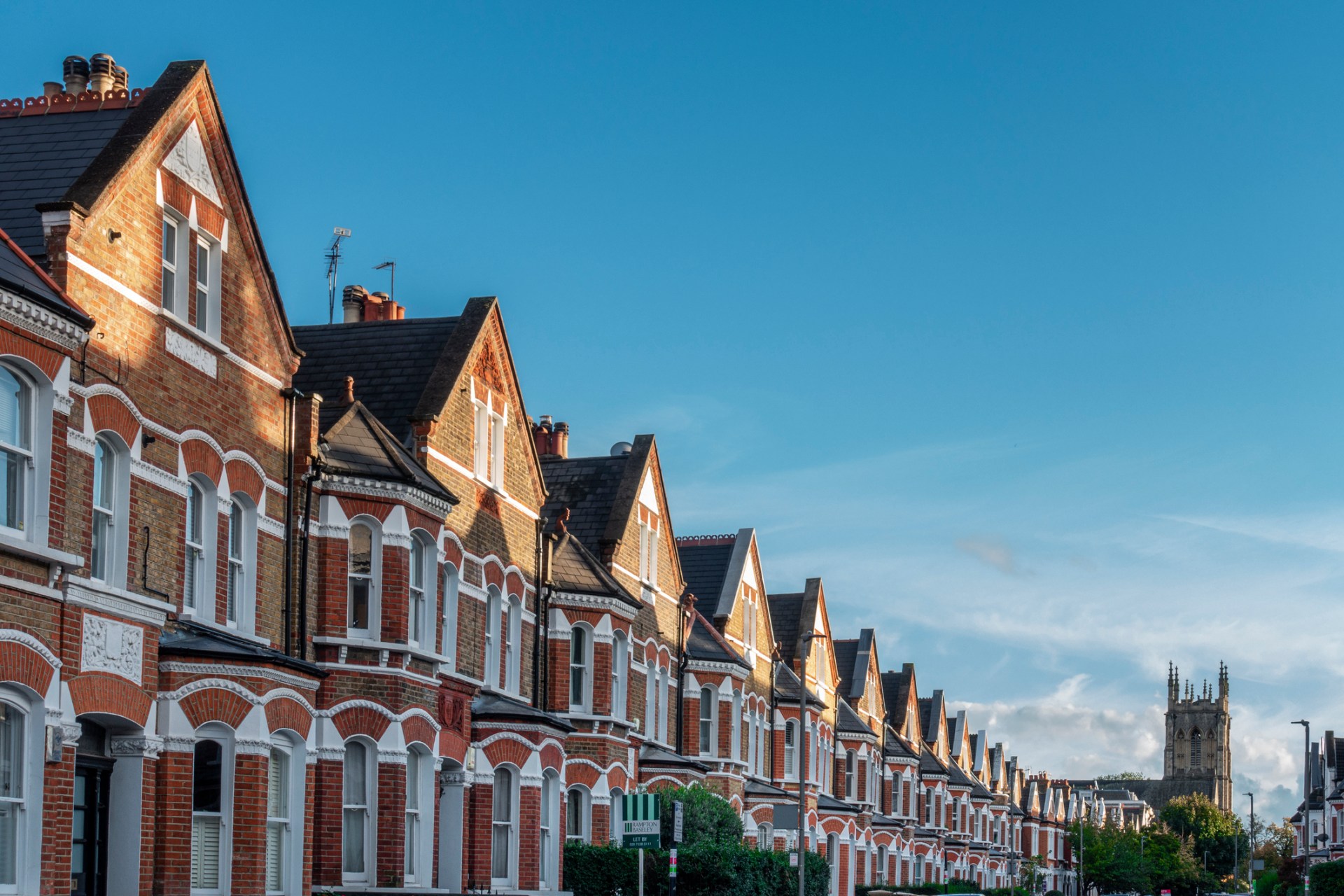 The 5 London postcodes where you can still rent for less than £800 per ...