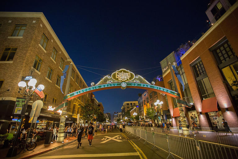 ‘Hotel hell’: San Diego Comic-Con’s new Ticketmaster-style reservations ...