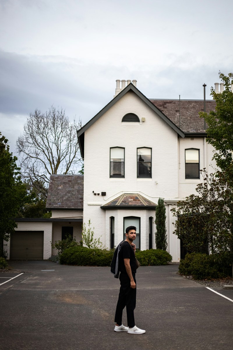 Son sells his house after letting parents live there rent-free ...