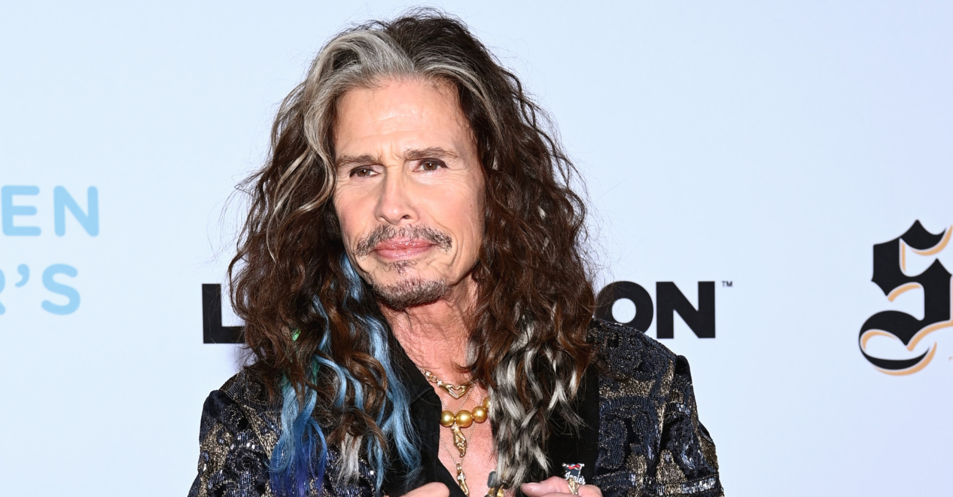 Celebrities with unique physical features