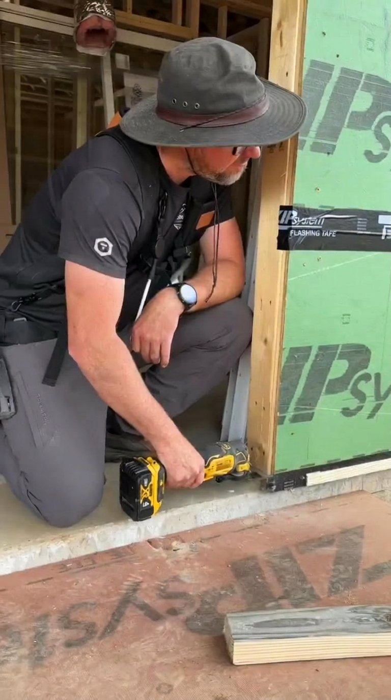 Sounds from a busy jobsite