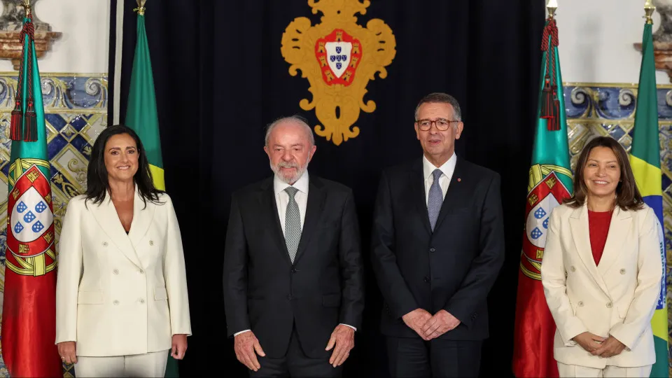 Margarida Maldonado Freitas e Janja Lula da Silva usam looks idênticos