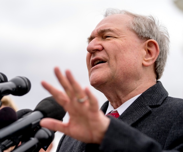 Fmr Gov. Jim Gilmore to Newsmax: Dems trying to 'rig' Va. election