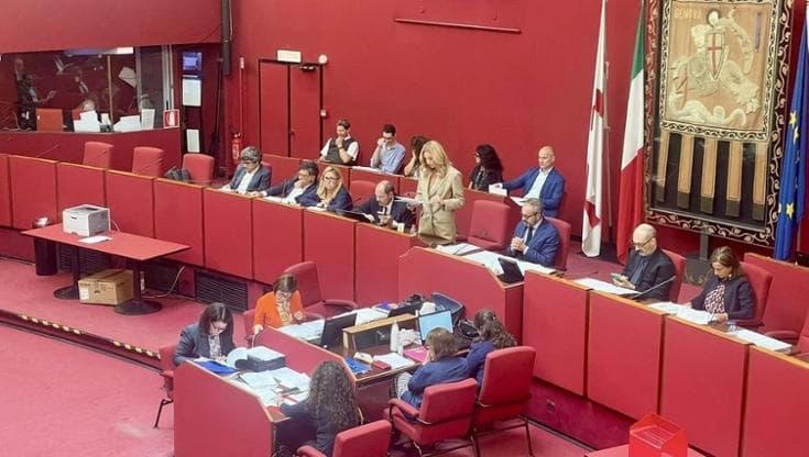 È scontro politico sul “buco” di bilancio del Comune di Genova