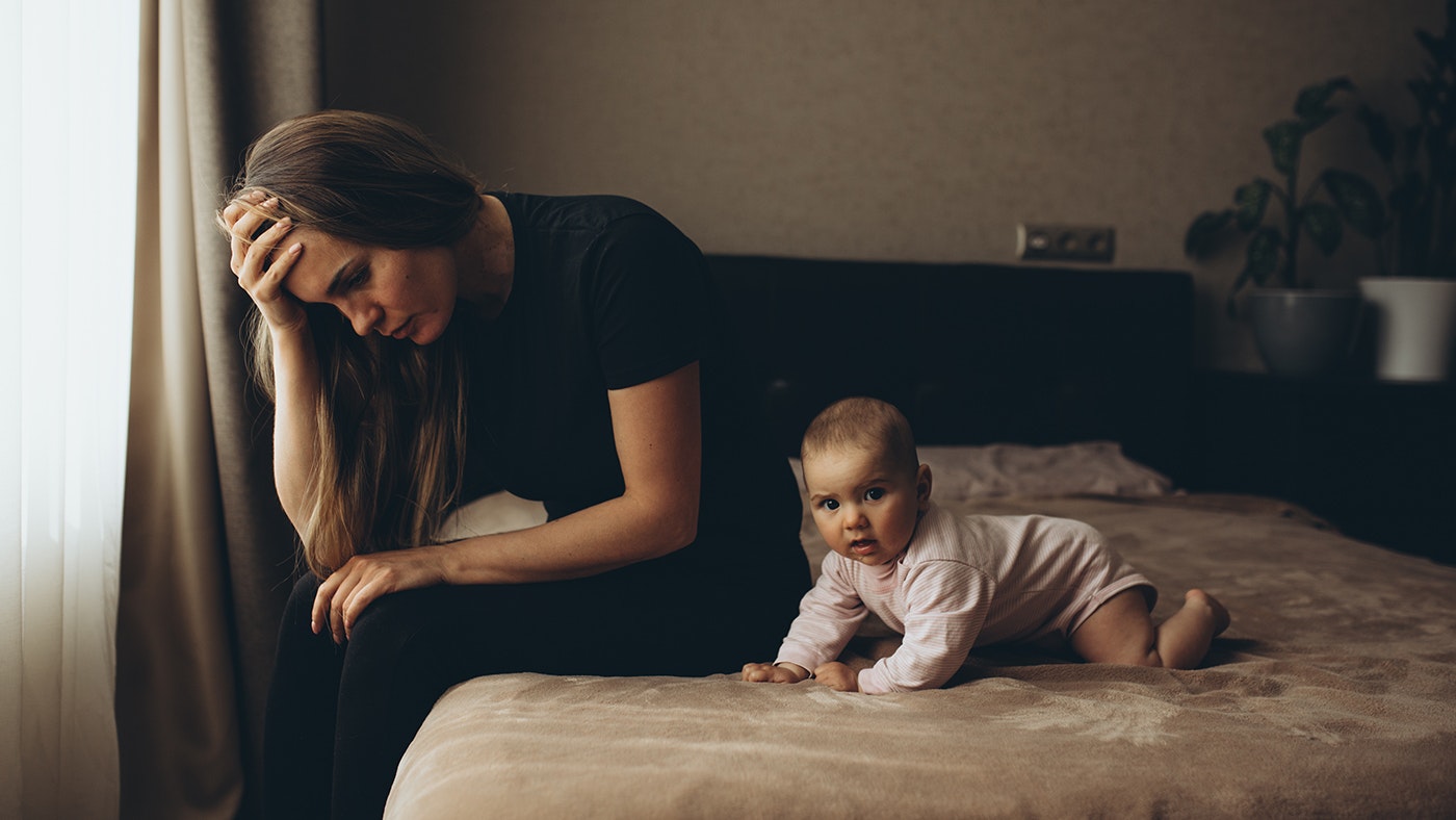 Postnatal depression: symptoms, causes and treatments