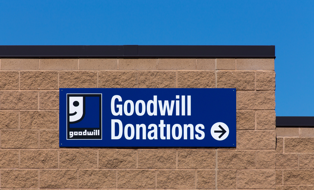 Best places to donate books