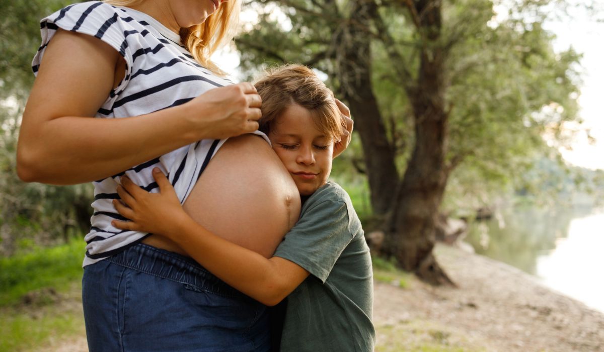 How much of an age gap between siblings is too much? One mum needs advice