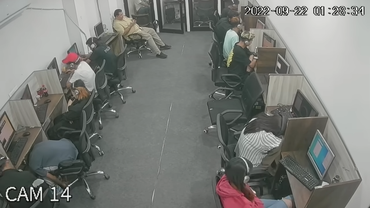 Watch what happens when a fake victim turns the entire scam inside out