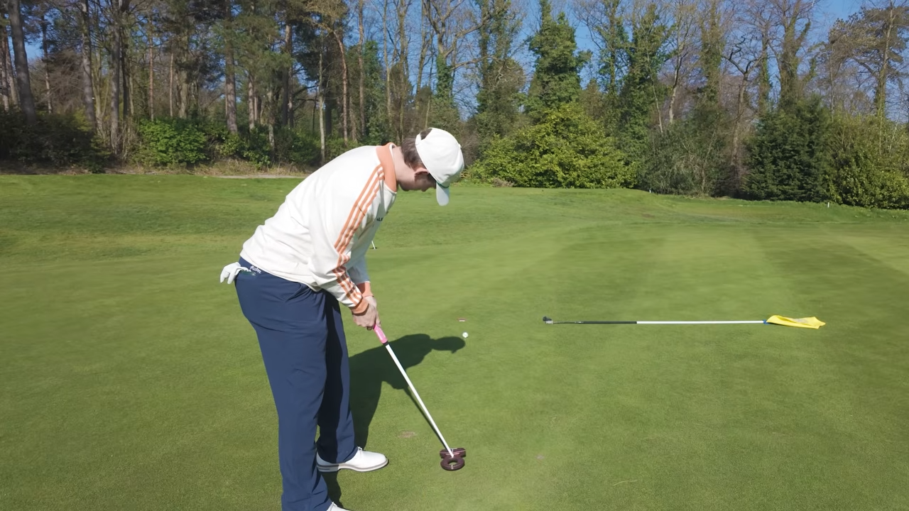 Listen to relaxing golf sounds deep in nature