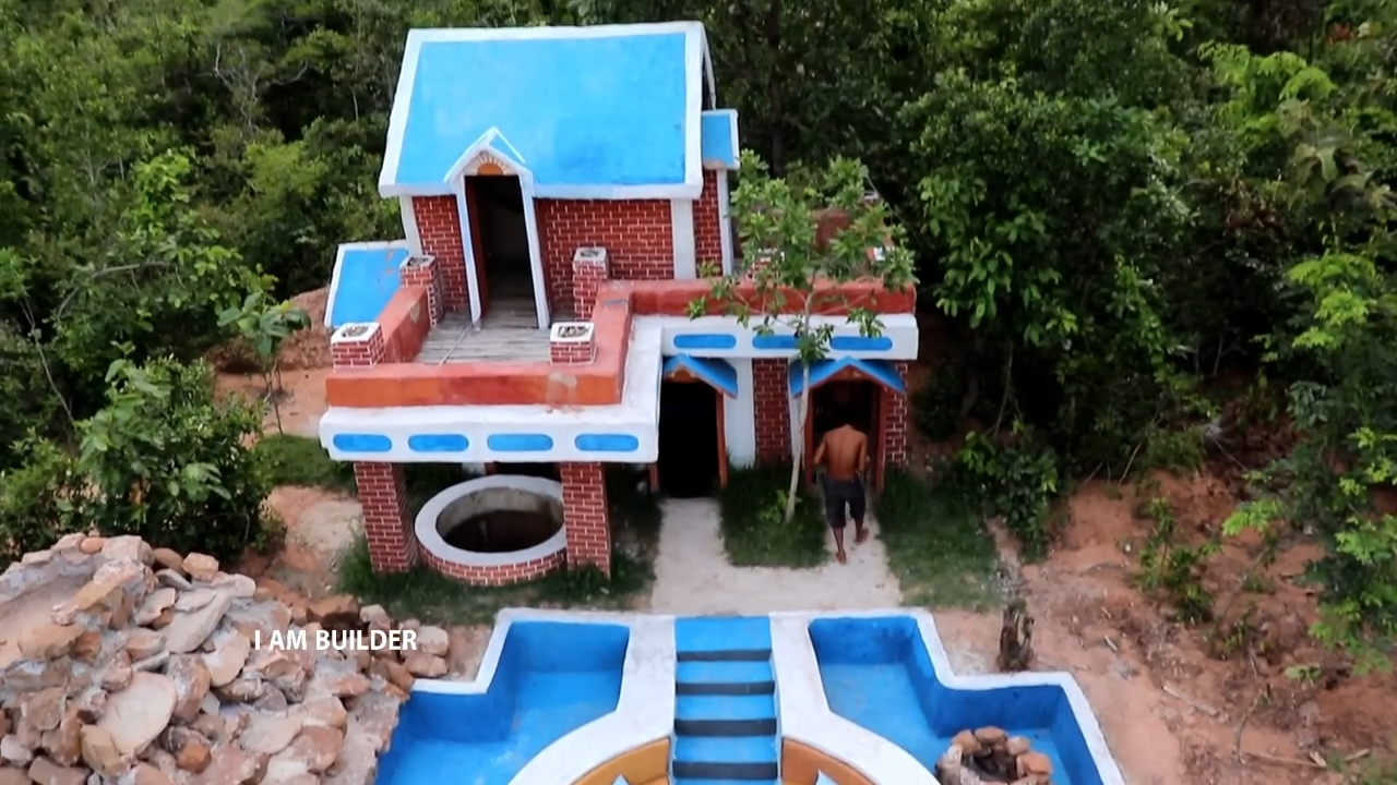 No idea who any billionaire is — but built a wilder house than them