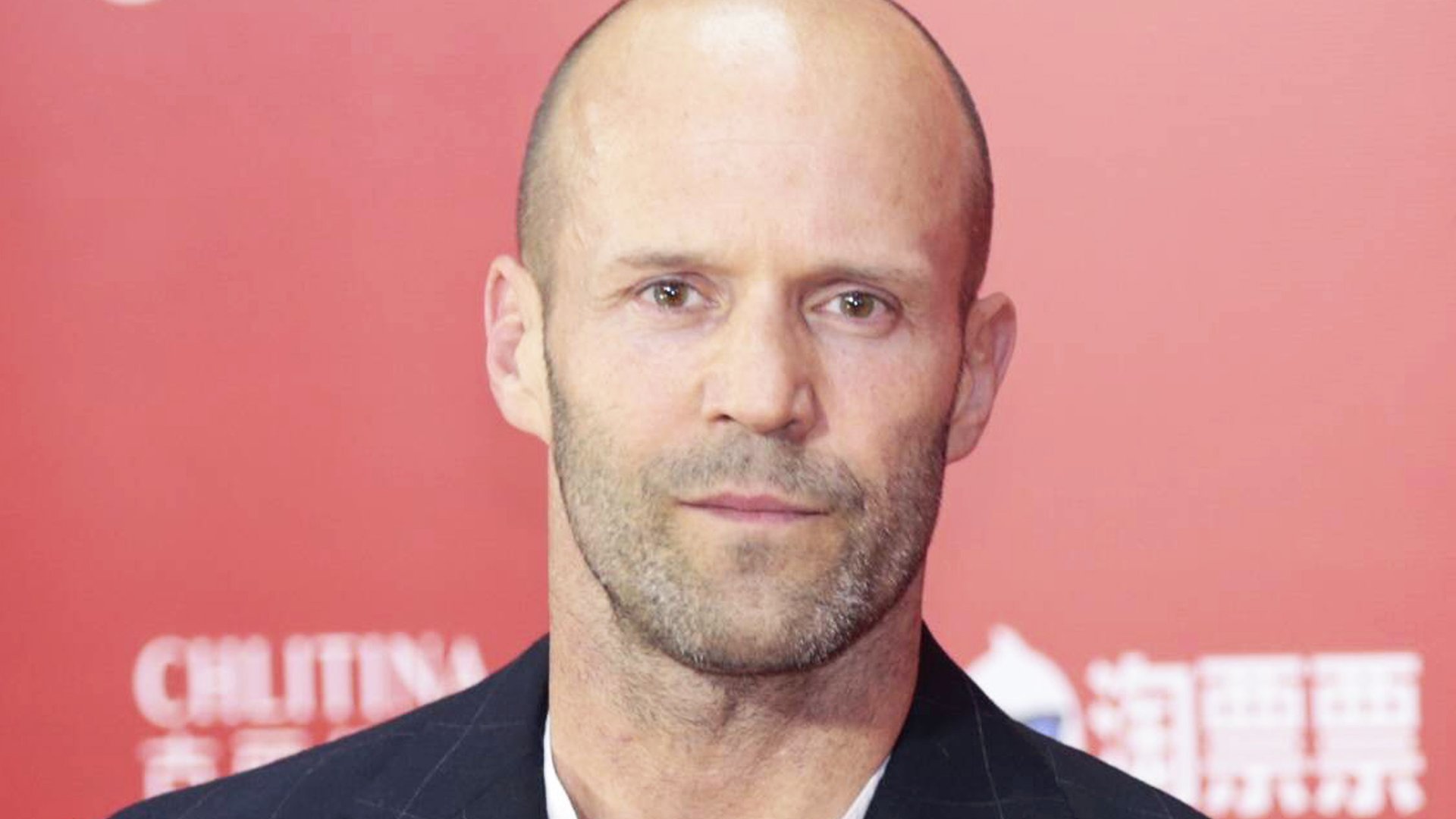 Jason Statham: In diesem Action-Kracher soll er um jeden Preis cool ...