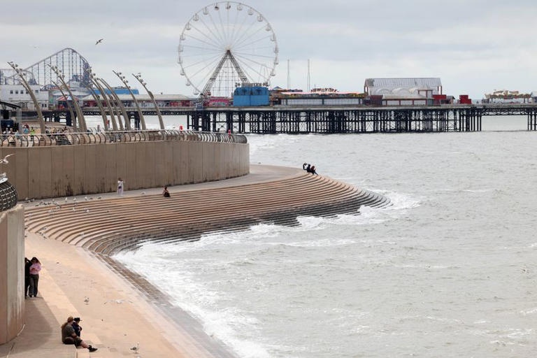 The North West beaches where dogs will be banned from May 1