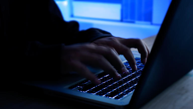 Microsoft says public sharing of Windows 11 vulnerability violates ...