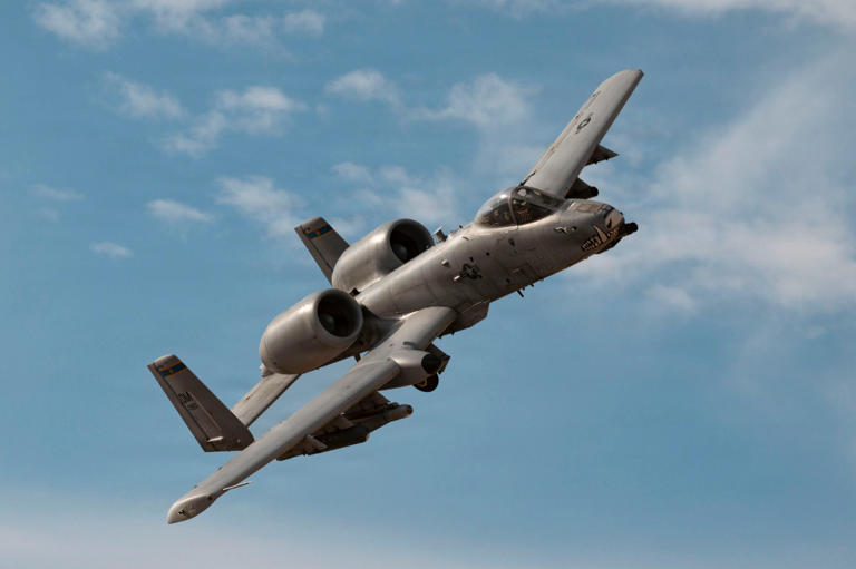 'Long live the Warthog': The US military decided it isn't yet ready to ...
