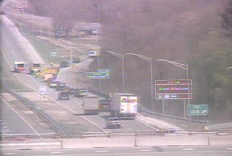 Serious injuries reported in I-395 crash; northbound side closed