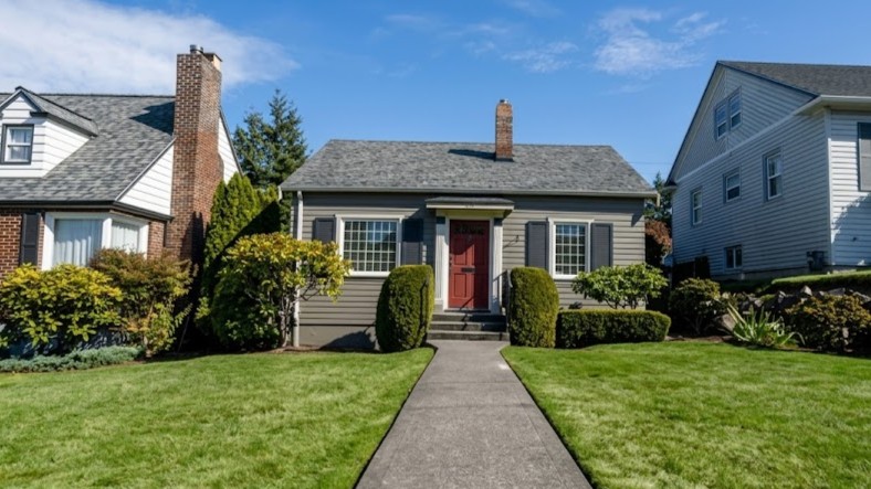 Some US suburbs emit 15x more carbon - and still keep growing