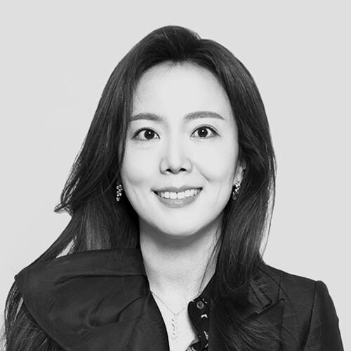 Chang Han-na begins Seoul Arts Center presidency