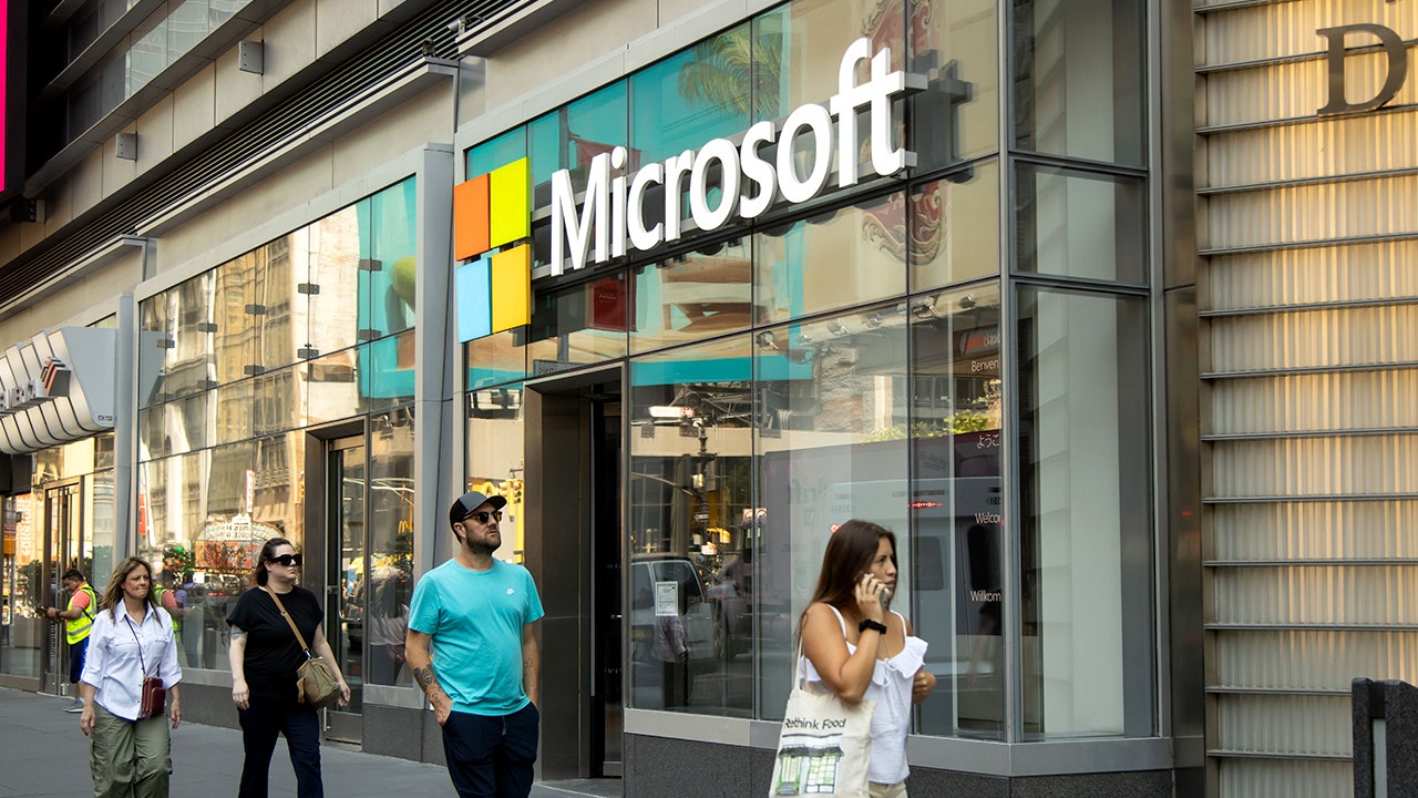 Fake Windows update installs hidden malware