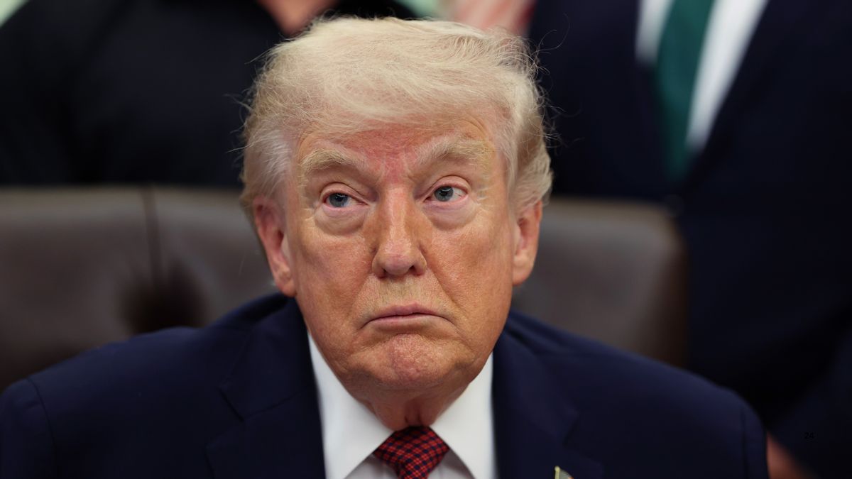 Unpacking WSJ report claiming aides kept Trump out of Situation Room ...