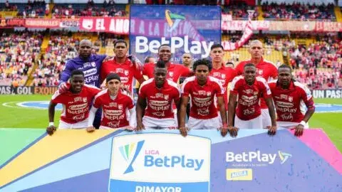 Universitario se pronuncia: ¿realmente peligra la continuidad de Fabián ...