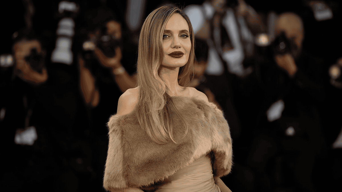 10 famous women who believe in angels and use witchcraft