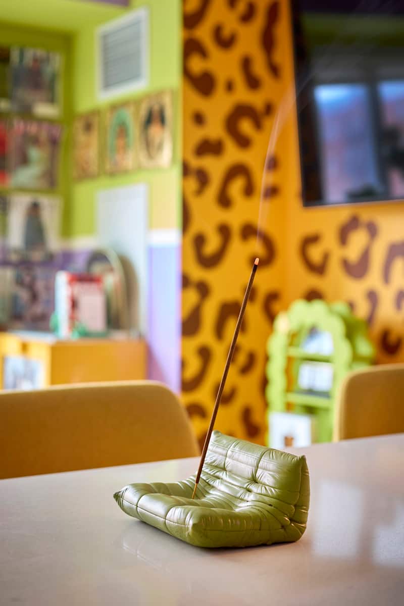This Harlem renter made a $100 DIY leopard print wall that transformed ...