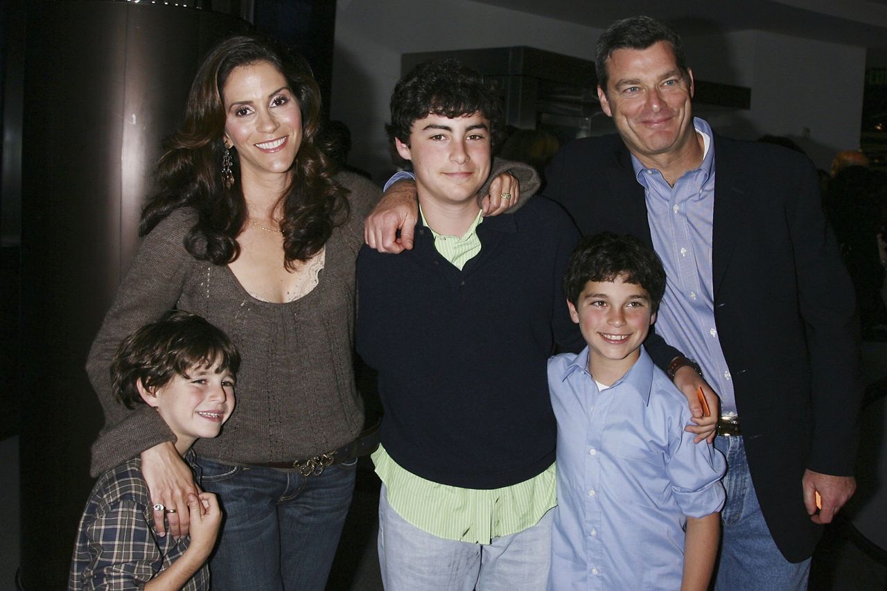 All about Jami Gertz's family, billionaire husband Tony Ressler and 3 kids